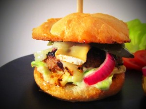 INSANITY BURGER – HOME MADE – A LA JAMIE OLIVER | Reţete rapide, uşoare ...